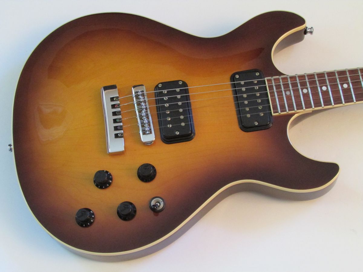 1985 Fender Esprit Autumn Burst > Guitars Electric Semi-Hollow Body ...