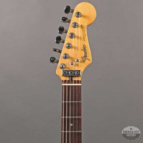 1986 Fender MIJ Stratocaster > Guitars Electric Solid Body | Emerald ...