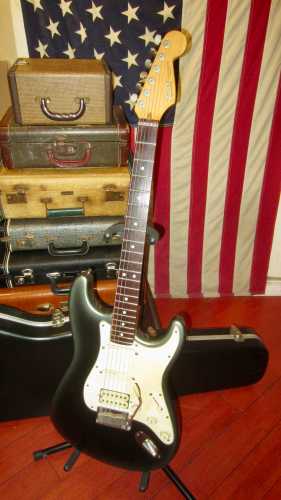 1993 Fender Strat Plus Silver Burst > Guitars Electric Solid Body ...