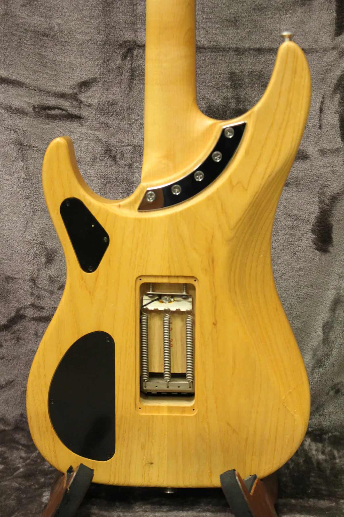 1995 Washburn N4 Nuno Bettencourt Natural > Guitars Electric Solid Body ...