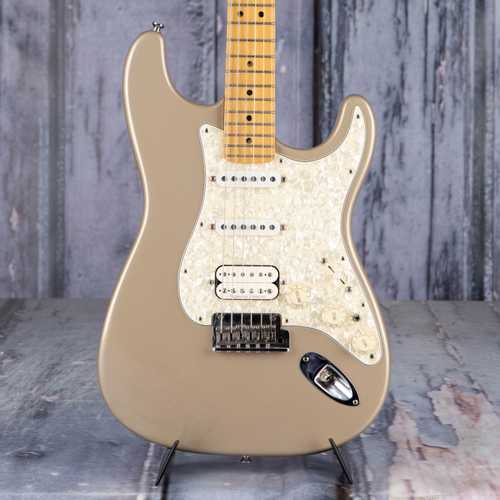 1996 ARCHIVED Fender American Lone Star Stratocaster, Shoreline Gold ...
