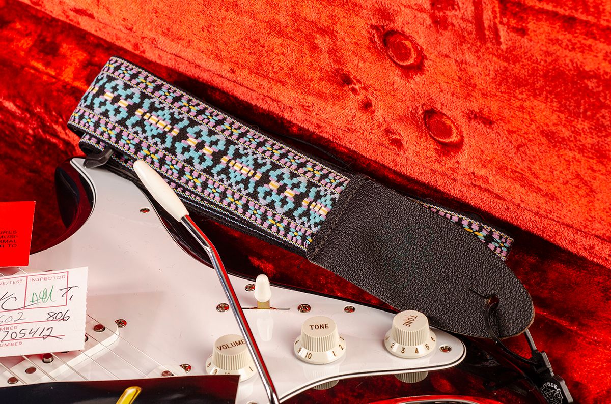 1997 Fender Stratocaster Jimi Hendrix "Voodoo" Black > Guitars Electric ...