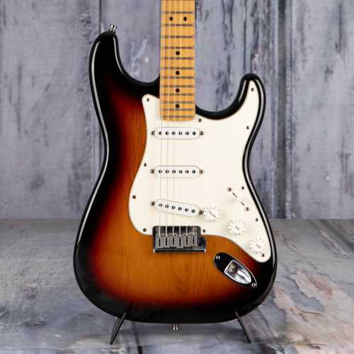 1998 Fender American Standard Stratocaster, 3-Tone Sunburst > Guitars ...