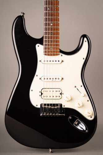 1999 Fender American Deluxe Fat Stratocaster Black > Guitars Electric ...
