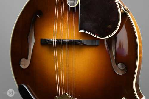 2000 Gibson F5 Sunburst > Mandolin Family | Mass Street Music