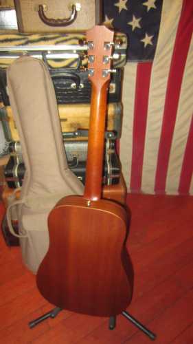 2000 Taylor Baby Taylor 301 GB Natural > Guitars Acoustic | Rivington ...