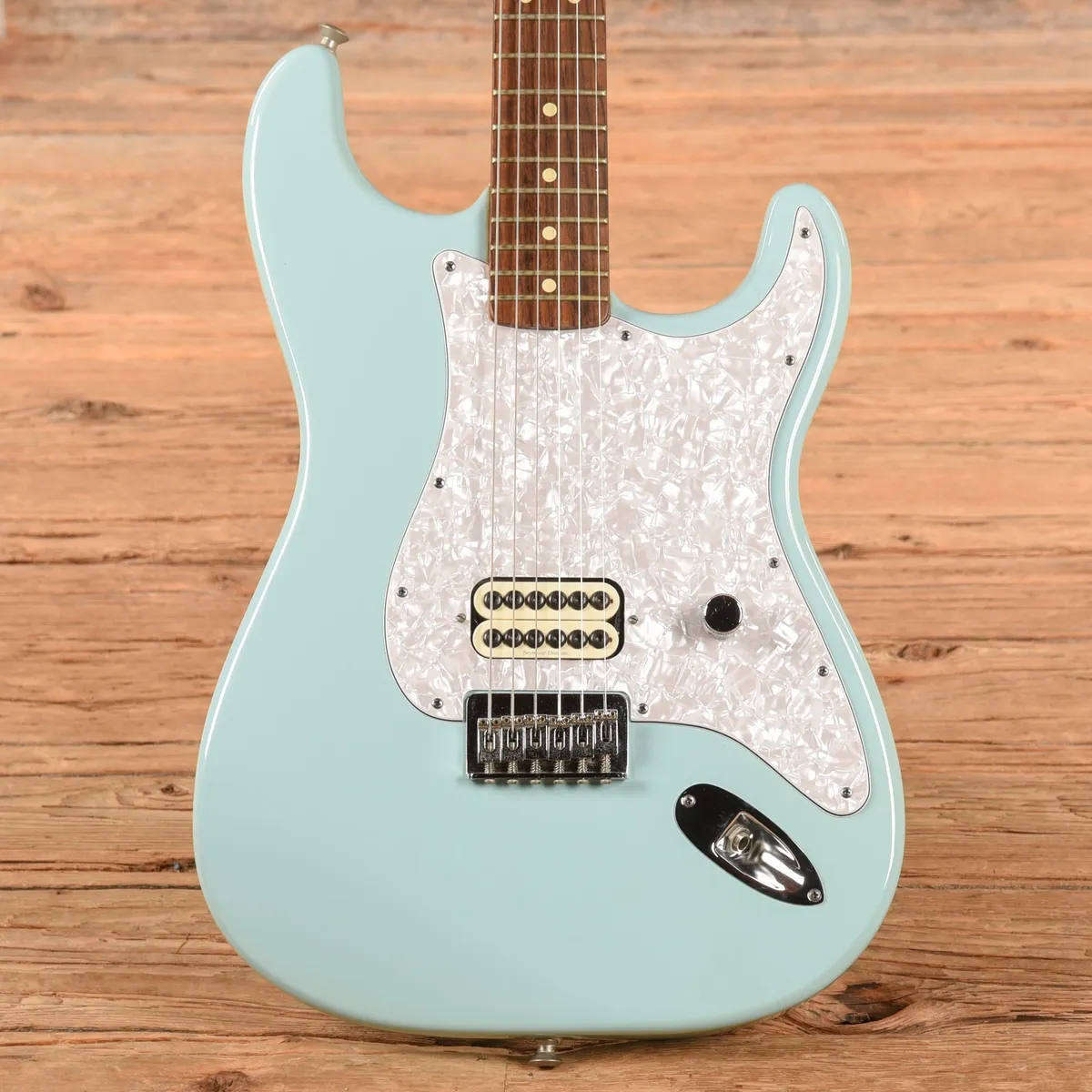 2001 Fender Tom Delonge Stratocaster Tom Delonge Stratocaster Blue ...
