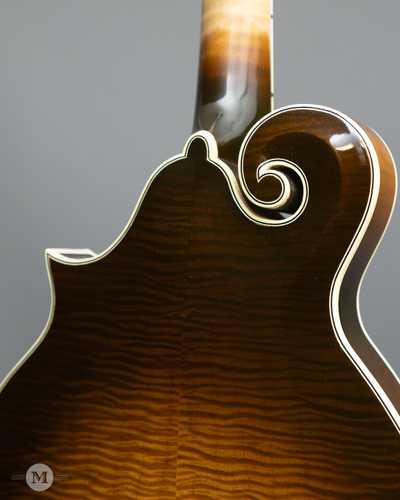 2001 Gibson F5 Sam Bush Sunburst > Mandolin Family | Mass Street Music