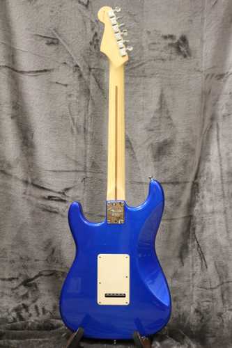 2004 Fender American Standard Stratocaster Electric Blue > Guitars ...