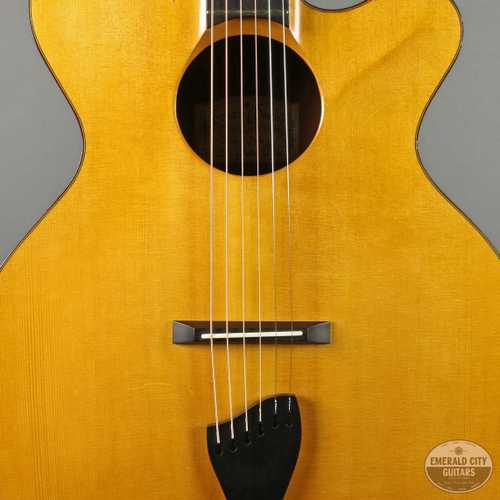 2006 Brian Dean No. 33 > Guitars Archtop Electric & Acoustic | Emerald ...
