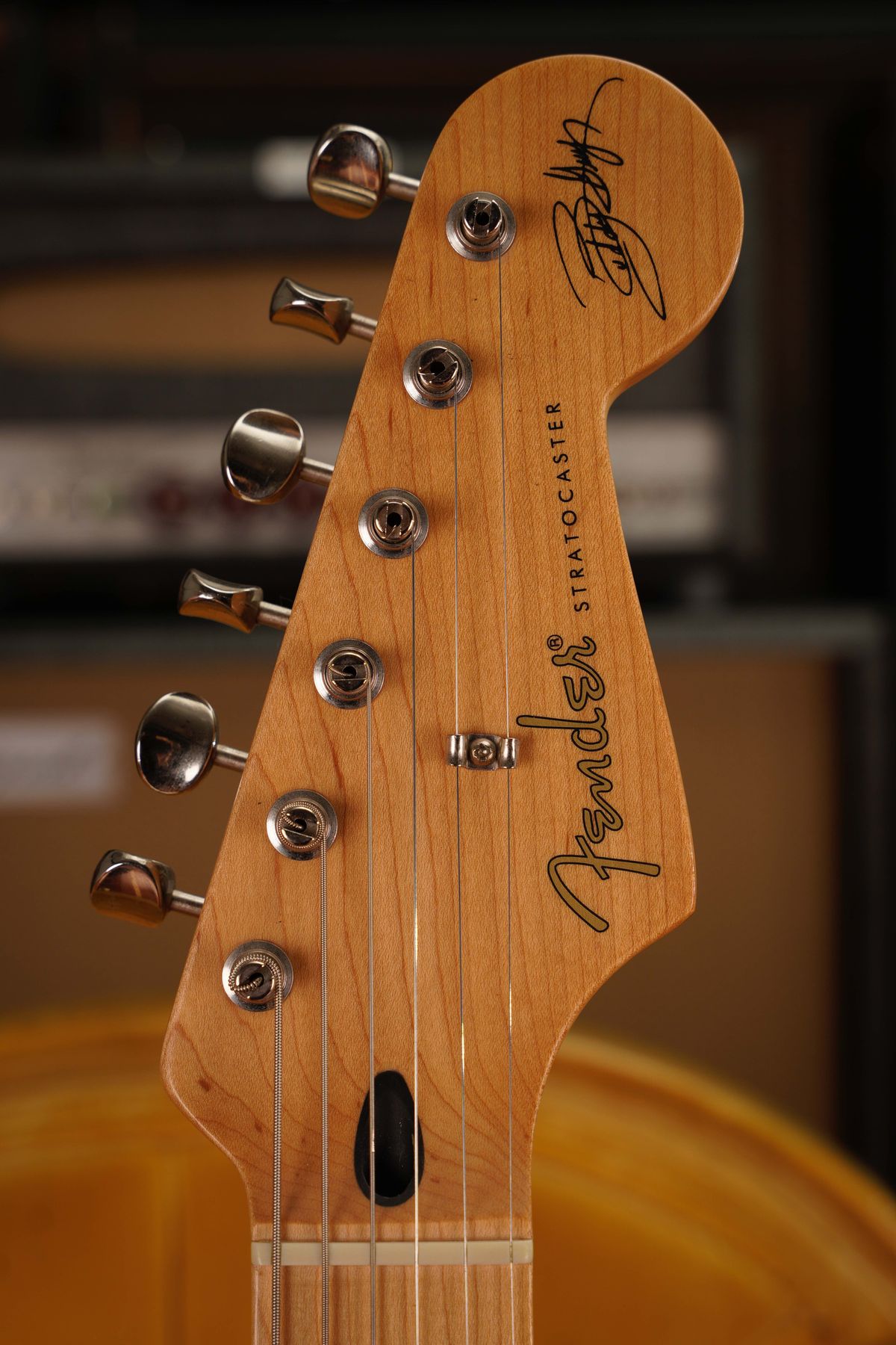 2007 Fender Buddy Guy Signature Series Stratocaster Polka Dot > Guitars ...