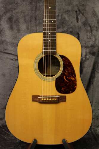 2009 Martin D-18 Custom Natural > Guitars Acoustic | Empire Guitars RI