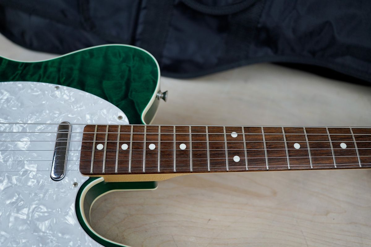 2012 Fender Transparent Green > Guitars Electric Solid Body | A Flash ...