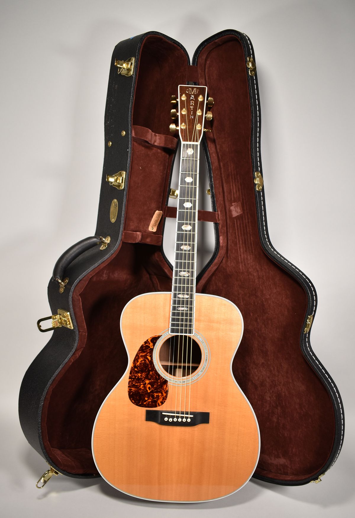 Martin J-40 > Guitars Electric Solid Body | Imperial Vintage Guitars