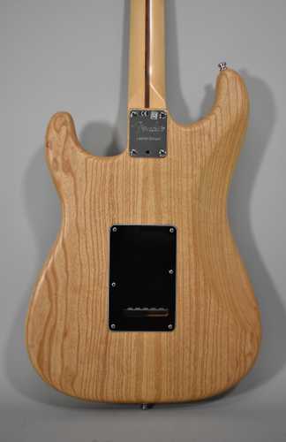 2015 Fender Stratocaster Natural > Guitars Electric Solid Body ...