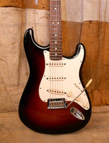 2015 Fender Stratocaster American Standard Sunburst > Guitars Electric ...