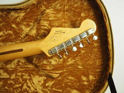 2015 Fender Stratocaster Rangoon Red > Guitars Electric Solid Body ...