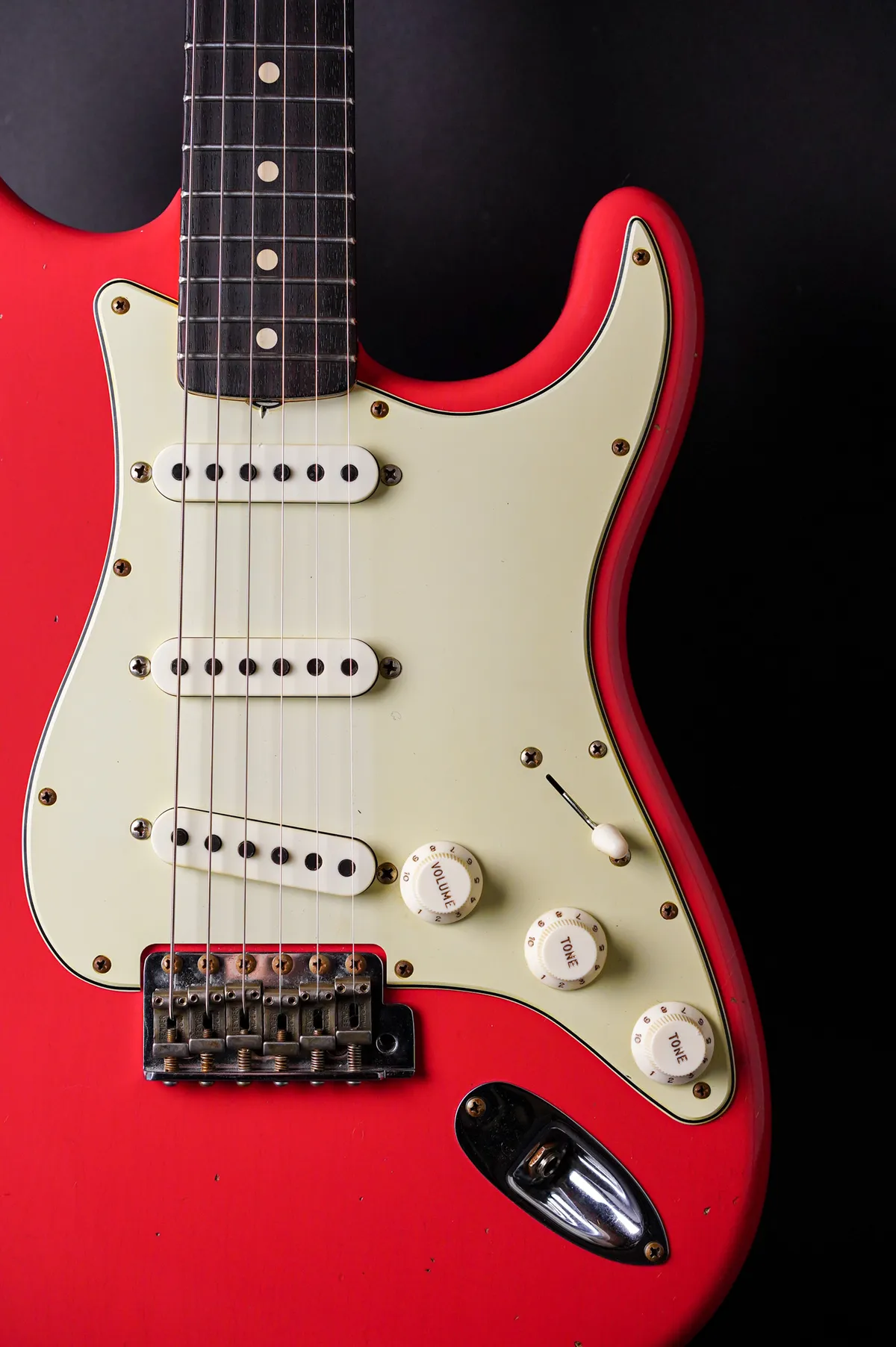 2019 Fender Stratocaster Fiesta Red > Guitars Electric Solid Body ...
