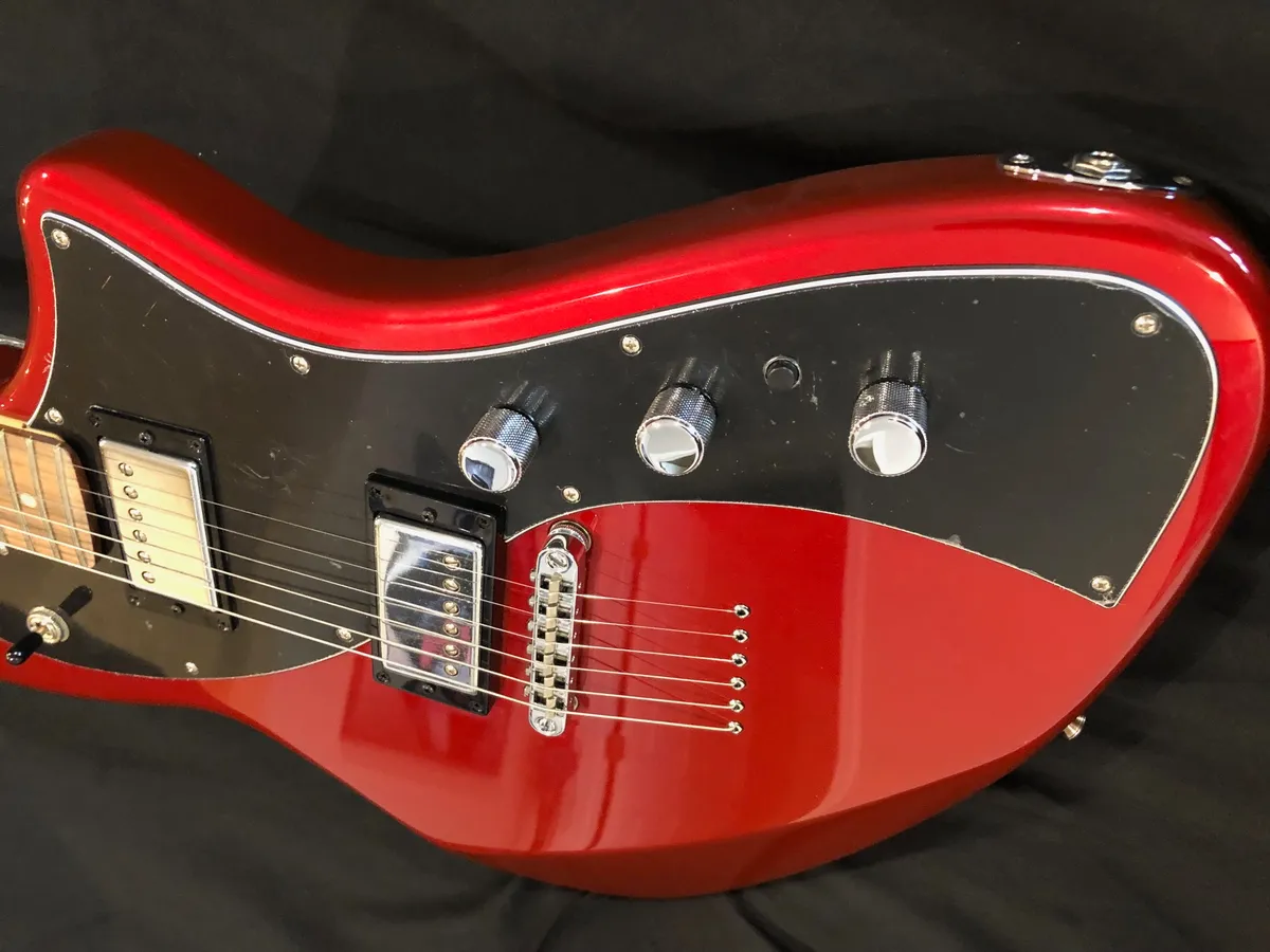 2019 Fender Meteora Alternate Reality Candy Apple Red > Guitars ...