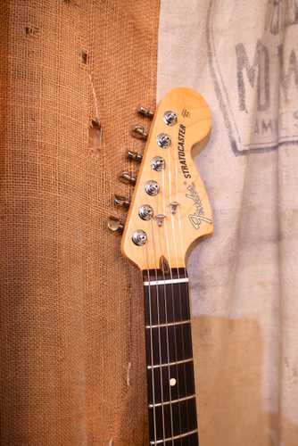 2020 Fender Performer Stratocaster USA Honey Burst > Guitars Electric ...