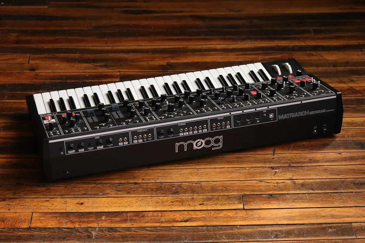 2020 Moog Matriarch Dark 49-Key Semi-Modular Analog Synthesizer Black ...