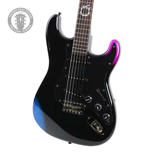 Fender X Ffxiv Guitar , Fender Final Fantasy XIV Stratocaster Guitar ...