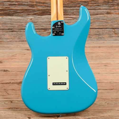 2022 Fender Stratocaster American Professional II Stratocaster Fender ...
