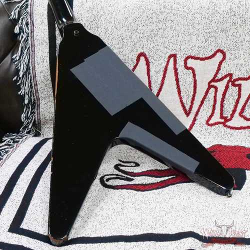 2023 Gibson Custom Shop Artist Collection Kirk Hammett 1979 Flying V ...