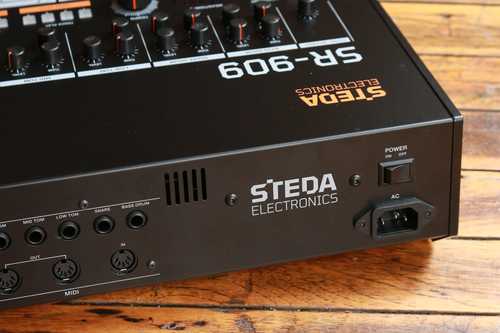 2025 STEDA Electronics SR-909 Black > Keyboards | Rock n Roll Vintage ...