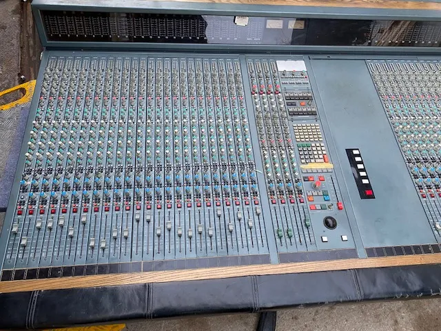 AMEK HENDRIX 48 Input > Recording Equipment | The Vintage Connection ...