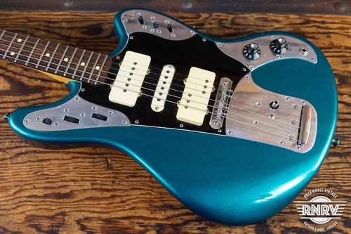 Bilt Relevator with Effects Lake Placid Blue > Guitars Electric Semi ...