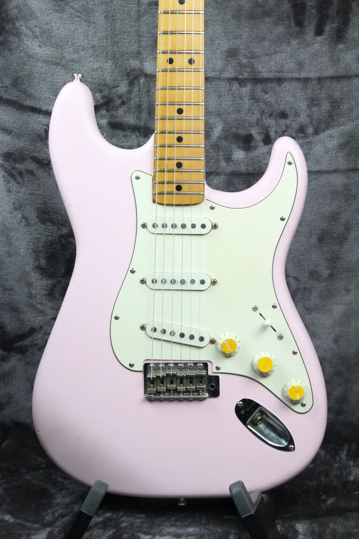 Crestline Strat Style Refin Pink > Guitars Electric Solid Body | Empire ...