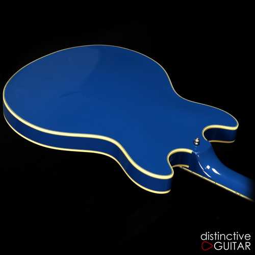 D'Angelico Deluxe DC Sapphire Blue > Guitars Electric Solid Body ...