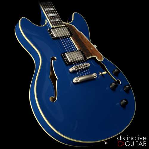 D'Angelico Deluxe DC Sapphire Blue > Guitars Electric Solid Body ...