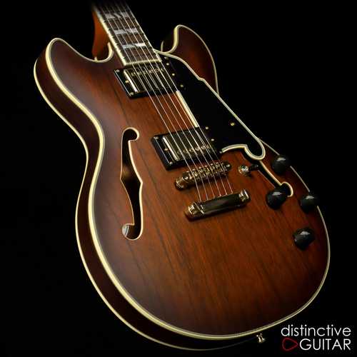 D'Angelico Deluxe Mini DC Satin Brown Burst > Guitars Electric Semi ...