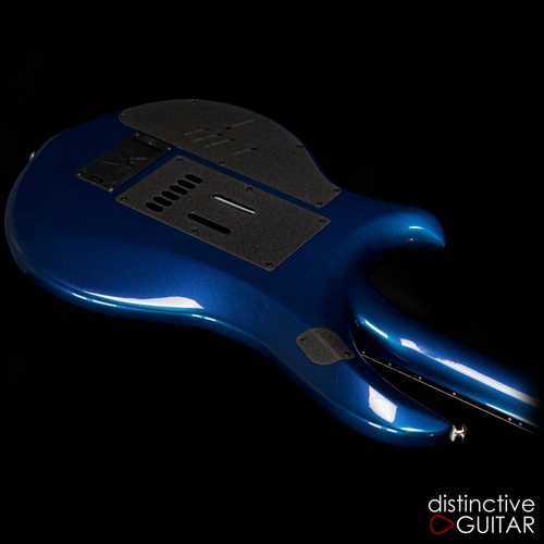 Ernie Ball Music Man Majesty Kinetic Blue > Guitars Electric Solid Body ...