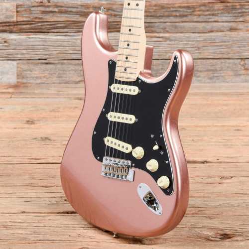 Fender Stratocaster Gold Penny > Guitars Electric Solid Body | Chicago ...
