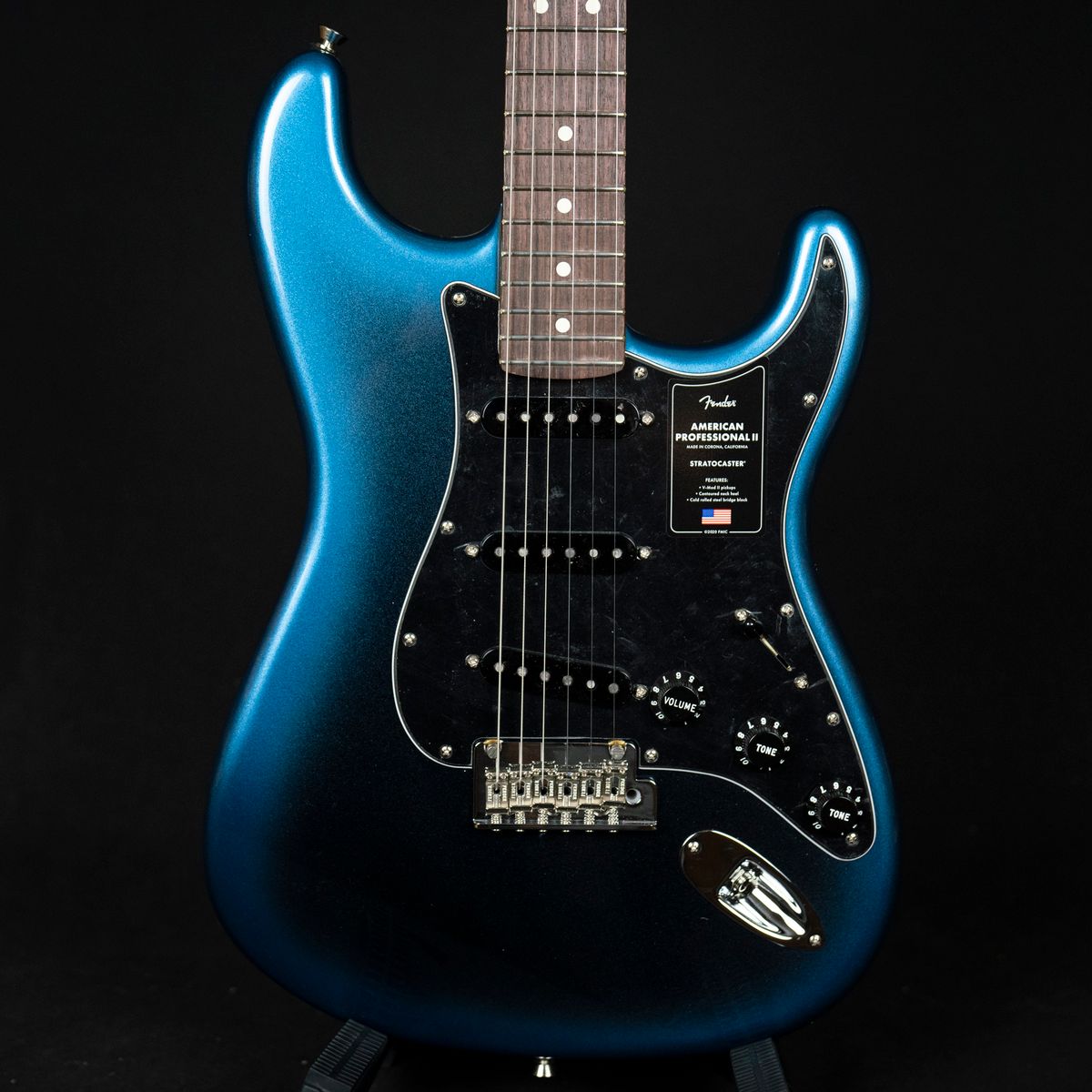 Fender American Professional II Stratocaster SSS Dark Night > Guitars ...