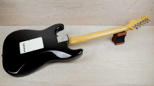Fender Black > Guitars Electric Solid Body | A Flash Flood of Gear