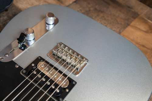 Fender Custom Subsonic Baritone Telecaster Ghost Silver > Guitars ...