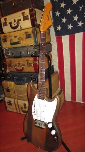 1965 Fender Duo-Sonic II Natural > Guitars Electric Solid Body ...