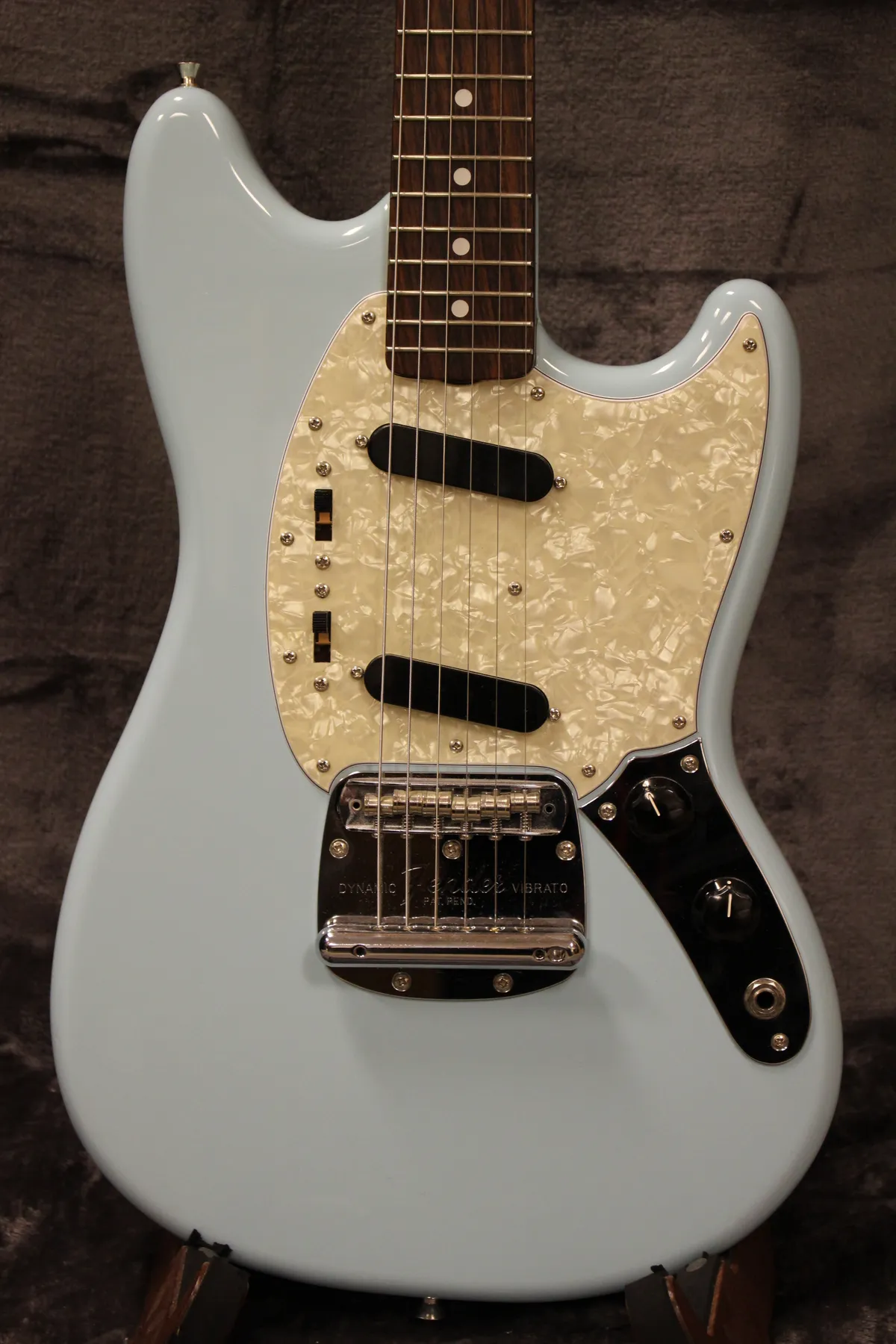 Fender Mustang Sonic Blue > Guitars Electric Solid Body | Empire Guitars RI