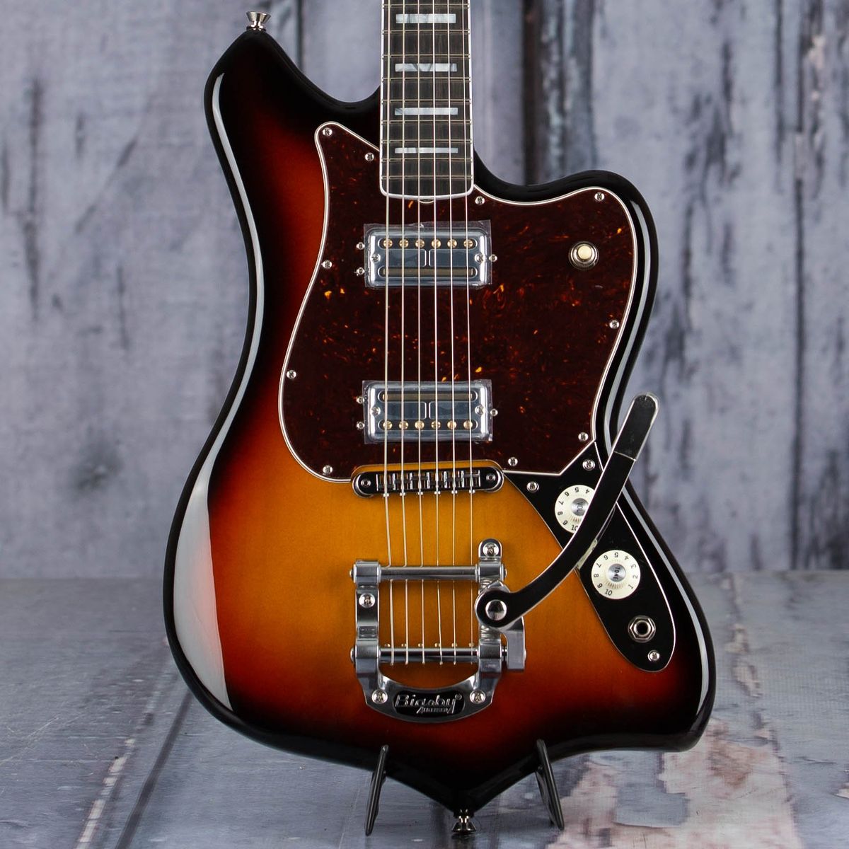 Fender Parallel Universe Volume II Maverick Dorado, Ultraburst *DEMO ...