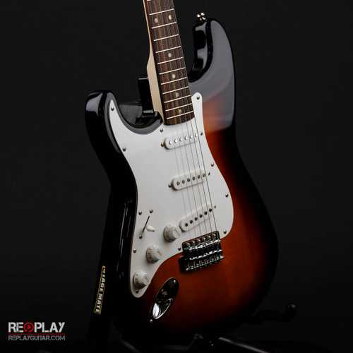Fender Squier Sunburst > Guitars Electric Solid Body | Replay Guitar ...