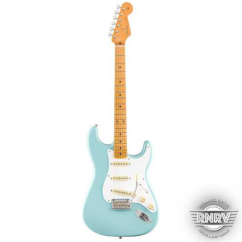 Fender Stratocaster Daphne Blue > Guitars Electric Solid Body | Rock n ...