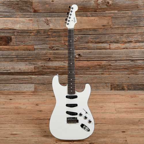 Fender Stratocaster White Bright White > Guitars Electric Solid Body ...