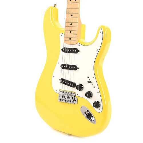 Fender Stratocaster Yellow Monaco Yellow > Guitars Electric Solid Body ...