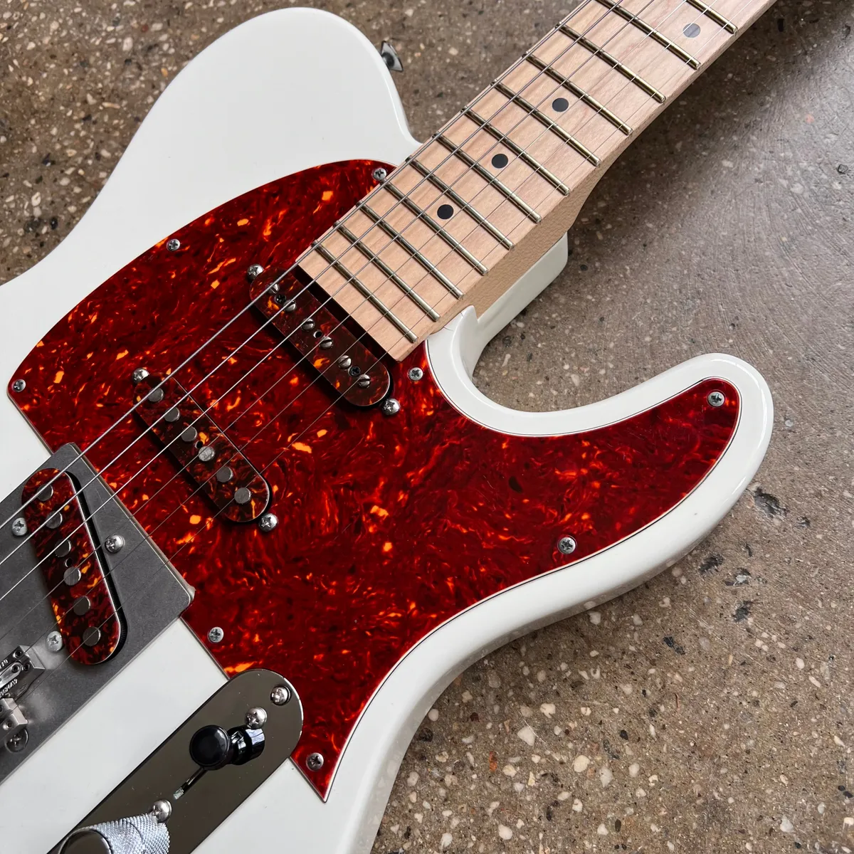 GJ2 Grover Jackson USA Hellhound 2010s - Antique White > Guitars ...
