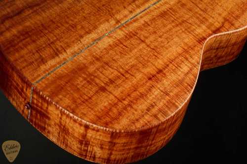 Goodall Grand Concert – Western Red Cedar/Koa > Guitars Acoustic ...