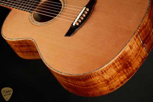 Goodall Grand Concert – Western Red Cedar/Koa > Guitars Acoustic ...